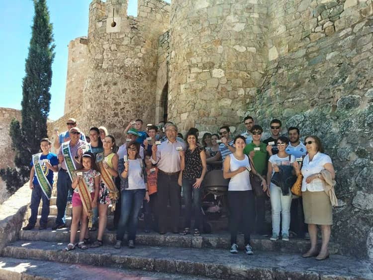 La comparsa de Maseros celebró la festividad de San Isidro - Portada ...