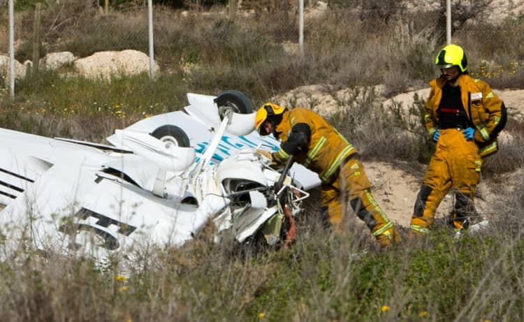 Fallecen dos personas al estrellarse su avioneta en Mutxamel - Portada.info - Periódico digital ...